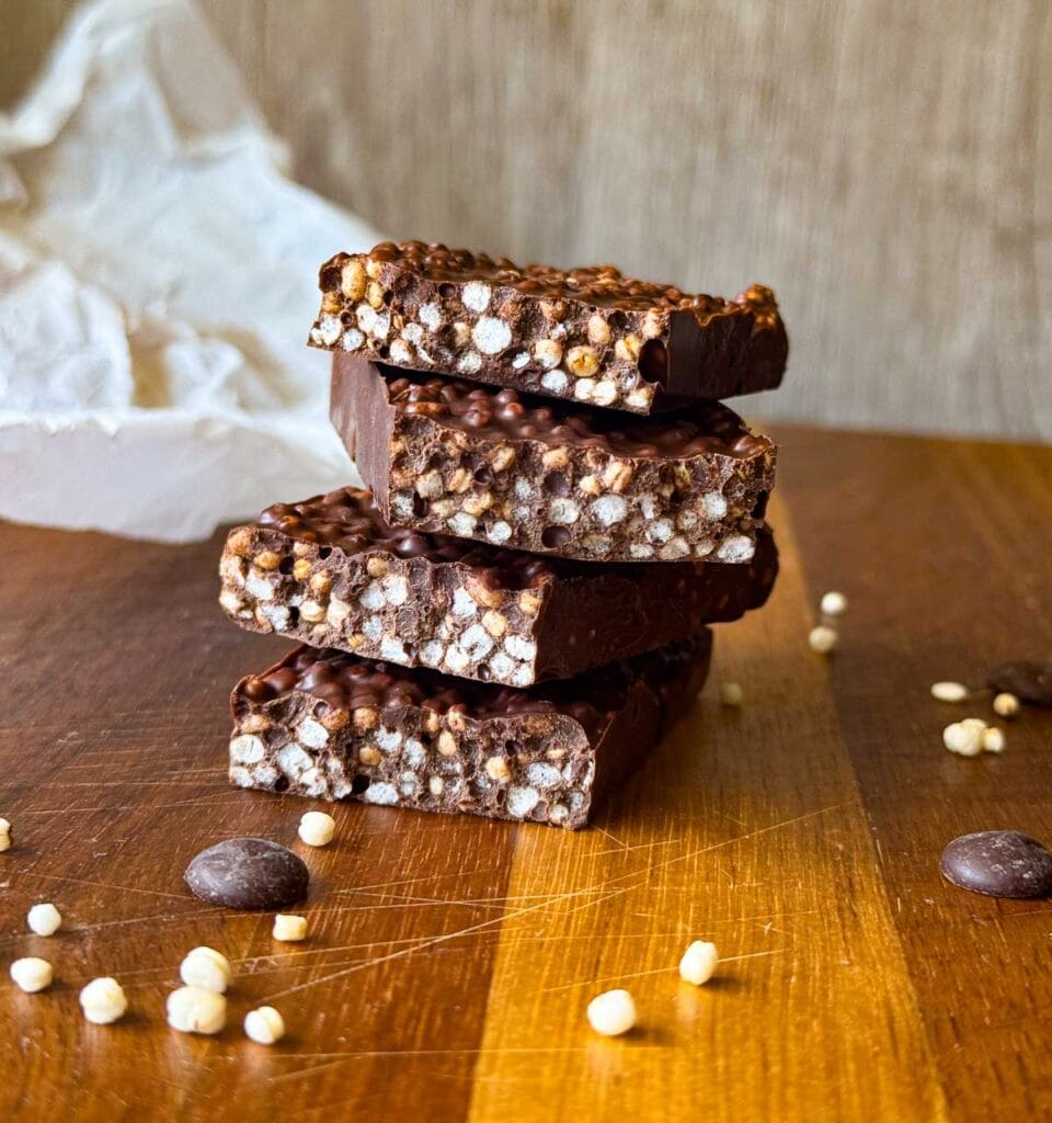 EASY PUFFED QUINOA CHOCOLATE BARS - Razia Cooks